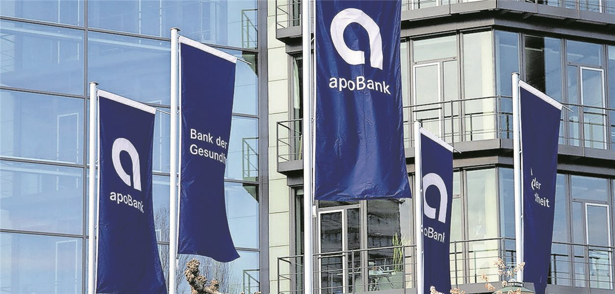 Nach dem „starken Jahr“ 2025 will die apoBank wieder sechs Prozent ...