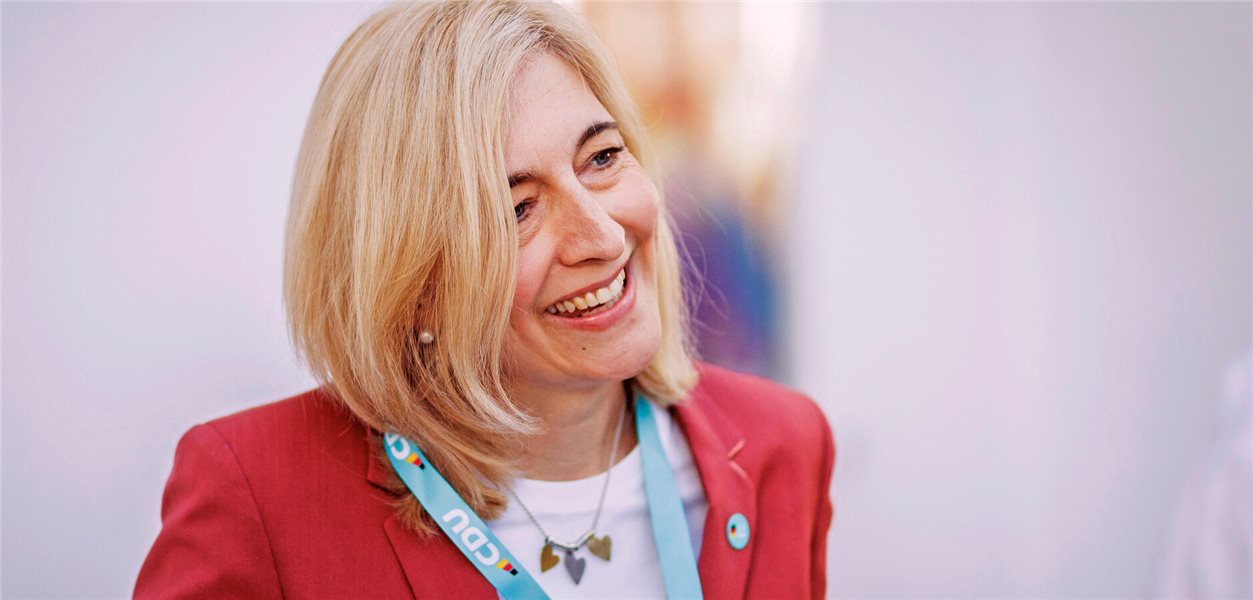 Nina Warken: Gesundheitsministerin trifft auf tiefes Finanzloch