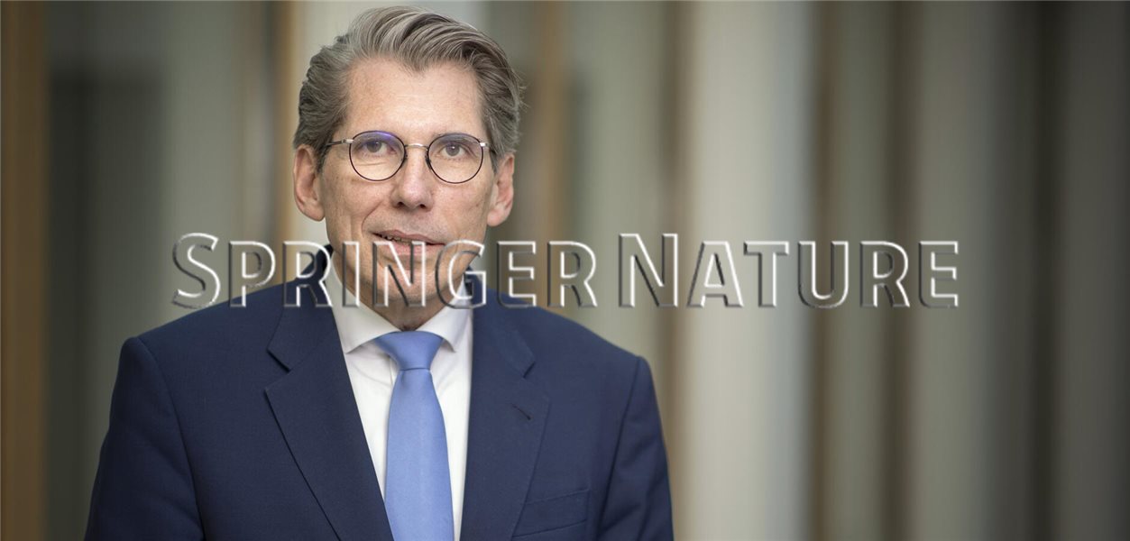 DAK-Chef blickt bang auf die Zukunft der Pflegeversicherung