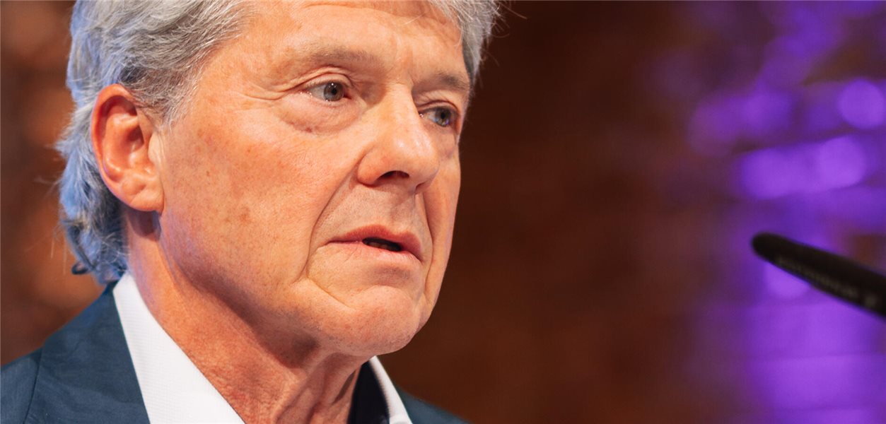 Suchtmediziner Dr. Wilhelm Unglaub: „Meine Grundidee ist, Menschen ins ...